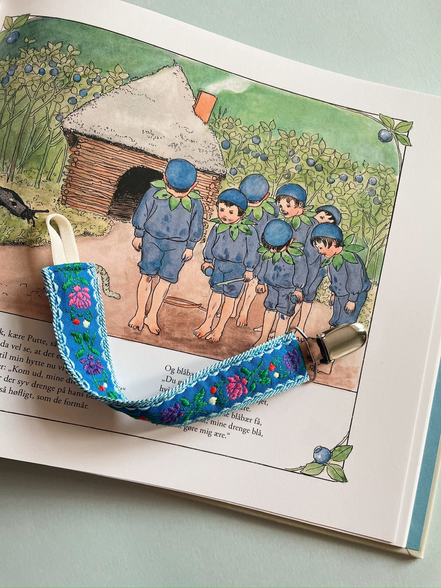 STUDIO MINI | Kids' Furniture, Wear, Décor & More