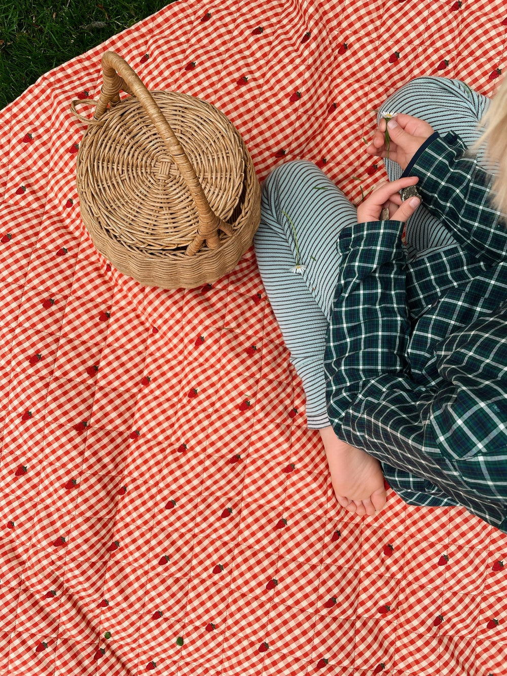 STUDIO MINI | Kids' Furniture, Wear, Décor & More