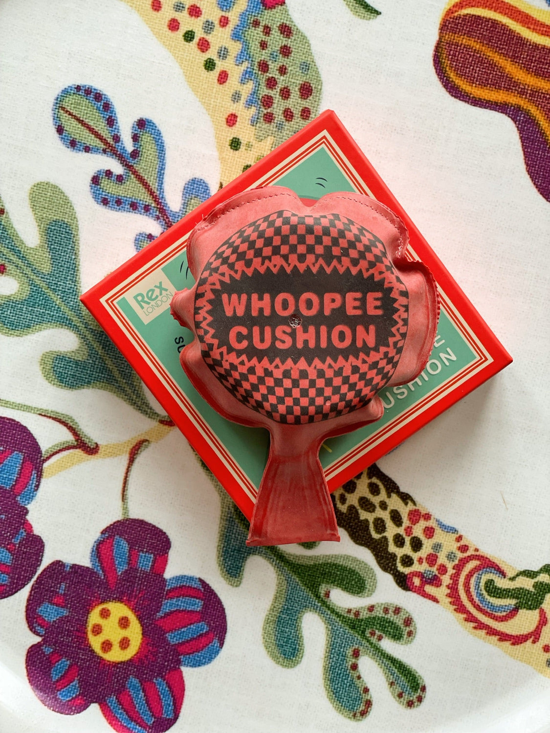 STUDIO MINI | Kids' Furniture, Wear, Décor & More